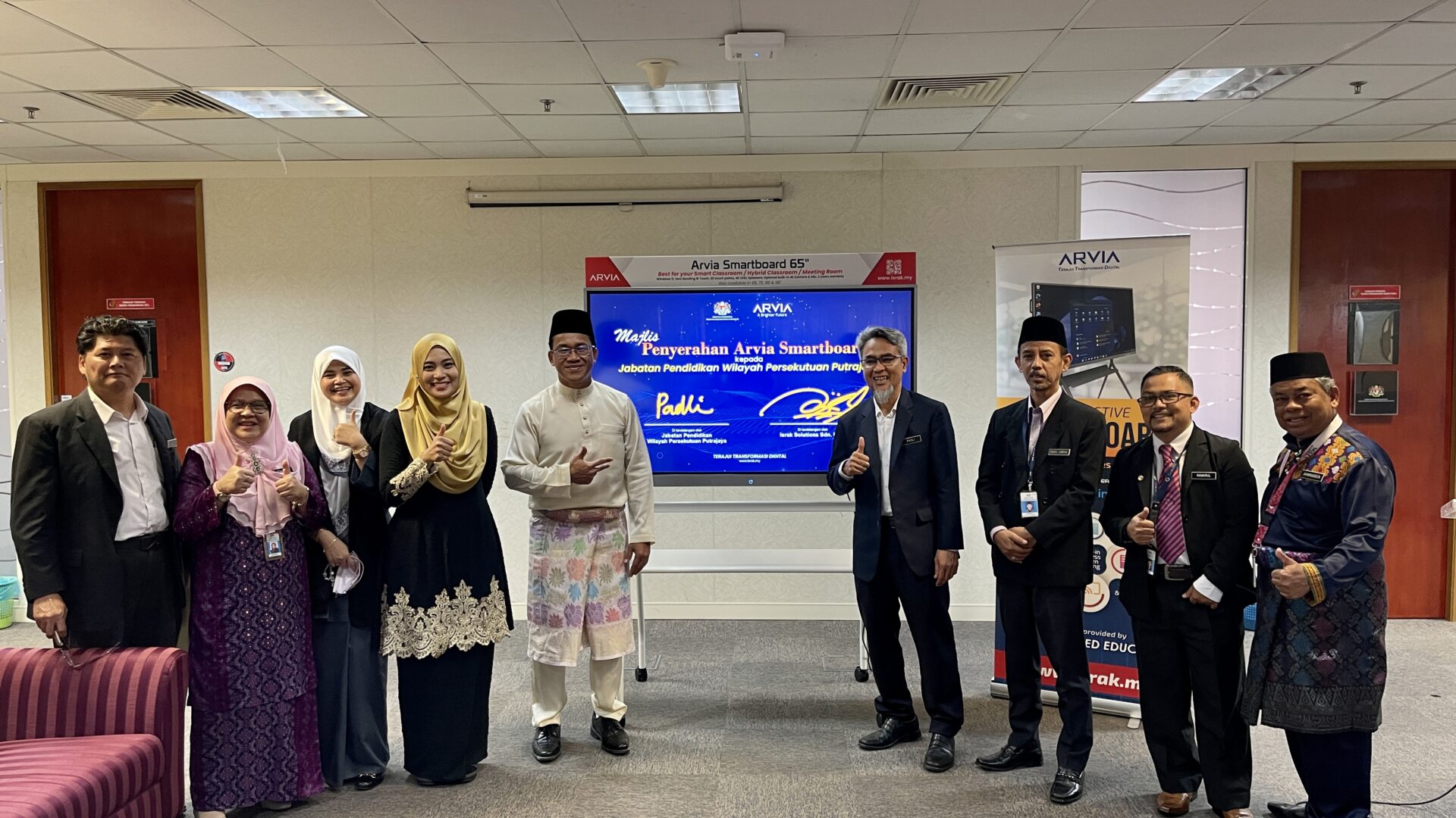 Arvia Interactive Smart Board Enhances Digitalisation Efforts in the ...